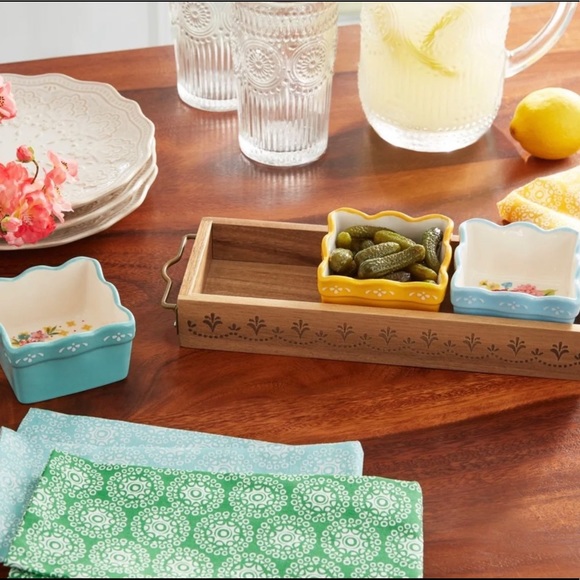 The Pioneer Woman | Kitchen | Nib Pioneer Woman Condiment Set | Poshmark